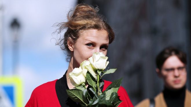 Скандал из за Нетребко группа Pussy Riot отказалась выступать на фестивале в Германии вместо