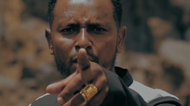 Ineessee: Sirba aadaa qeerroofi qarree - BBC News Afaan Oromoo