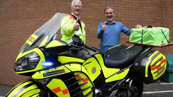 Blood Bikers in 'longest run' from Dumfries to London - BBC News