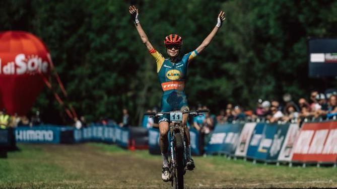 Olympic Games 2024: Ella Maclean-Howell to make history - BBC Sport