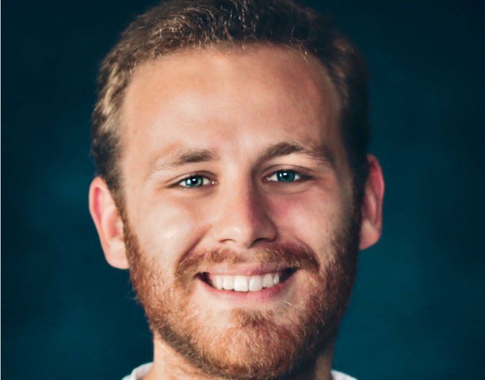 Pwy yw aelodau newydd Talwrn y Beirdd? - BBC Cymru Fyw