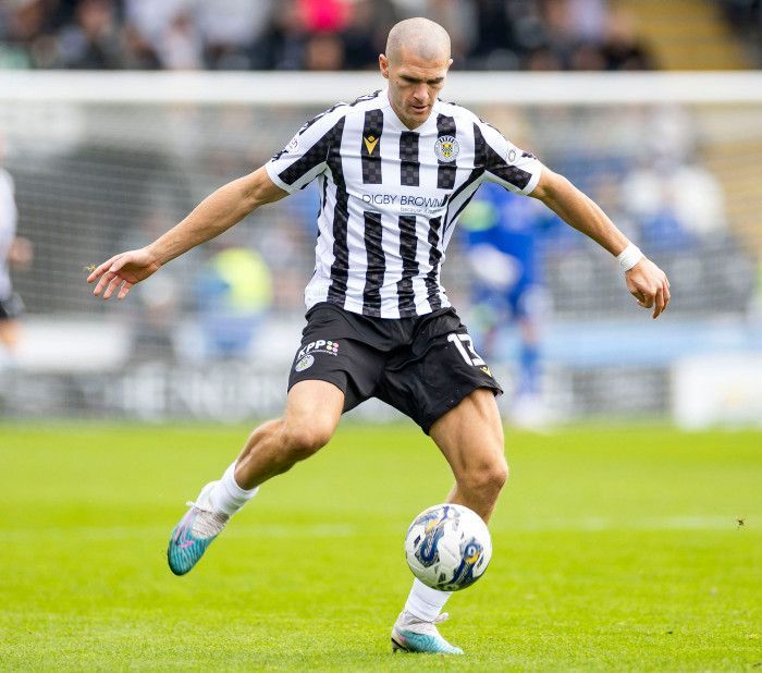 'St Mirren's the best changing room I've been in' - Gogic - BBC Sport