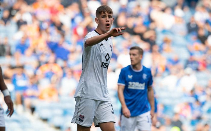 I﻿brox debut 'a dream come true' - Smith - BBC Sport