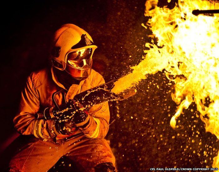 In pictures: RAF photograph of the year - BBC News