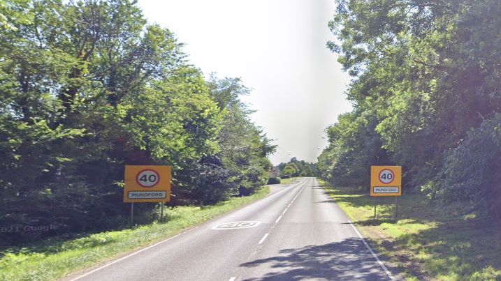 Man dies in two car collision at A134 Mundford - BBC News