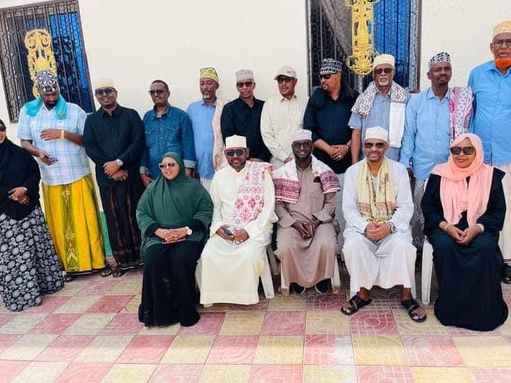 Xildhibaanada faderaalka ee tagay Laascaanood iyo ujeedkooda - BBC News ...