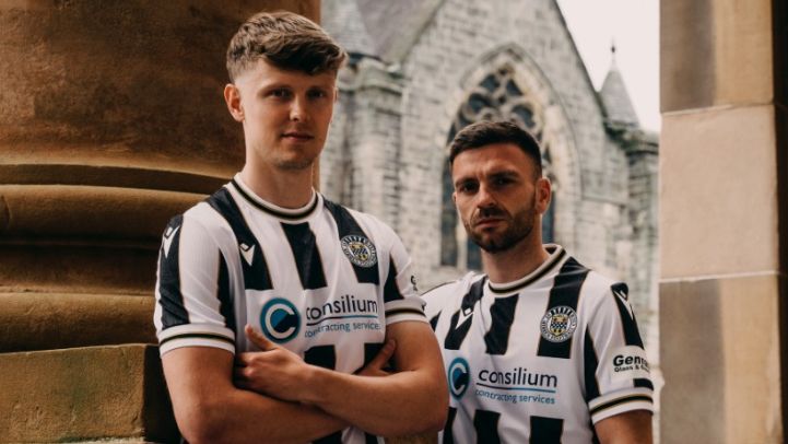 St Mirren unveil new home kit - BBC Sport