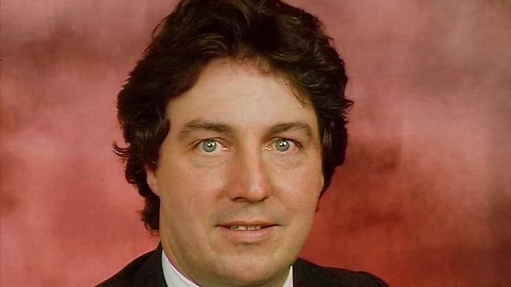 Ex-Carlisle MP helps ousted MPs deal with job loss - BBC News