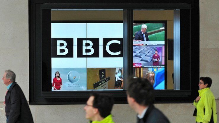 Freeview to launch connected TV service - BBC News