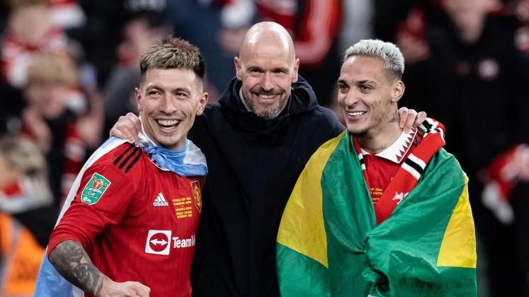 Manchester United players 'had to celebrate this momentum' - ten Hag ...