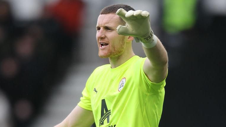 Luton Town transfer news: Jack Walton, Dundee United - BBC Sport