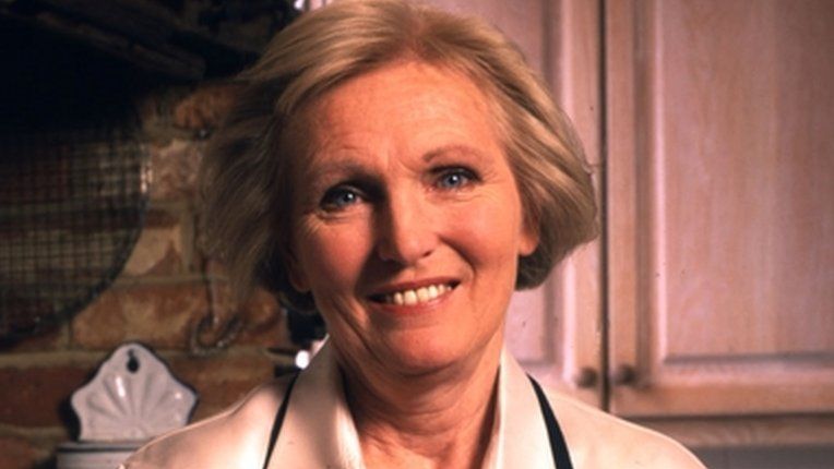 Mary Berry lands another BBC show - BBC News