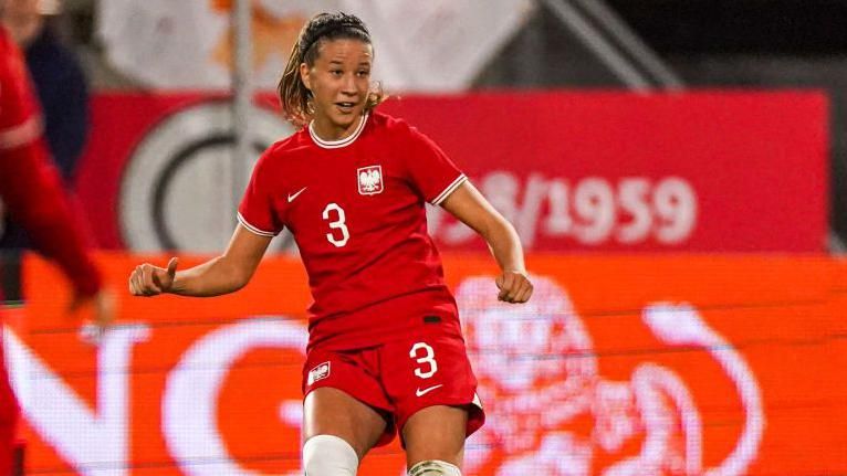 City sign Poland international Wrobel - BBC Sport