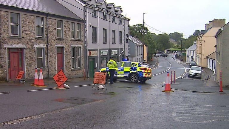 Donegal: Elderly pair among four crash deaths in 24 hours - BBC News
