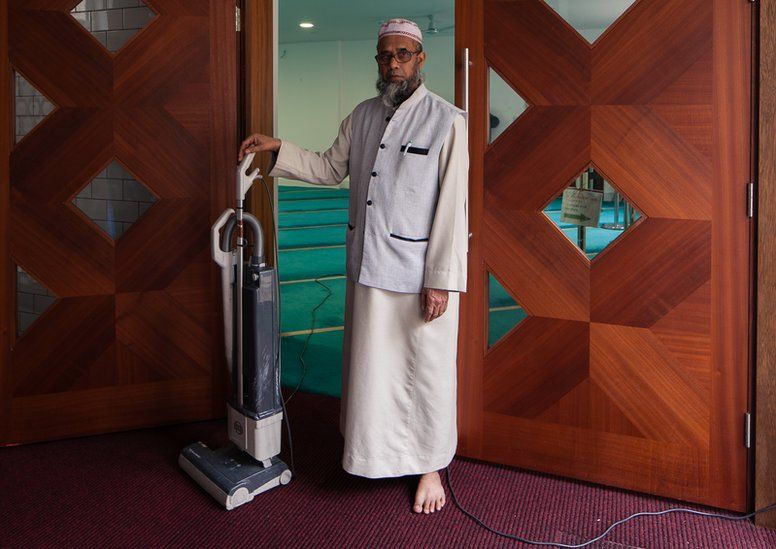 In pictures: Faith Through A Lens - BBC News