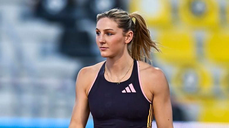 Molly Caudery wins Continental Tour pole vault title - BBC Sport