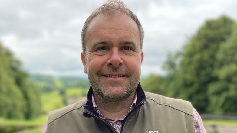 New fundraising push for Chatsworth cascade repair - BBC News