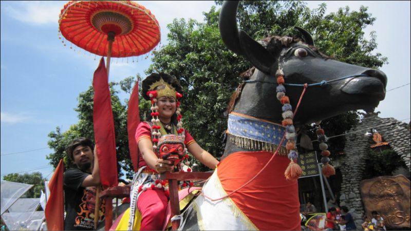 Festival Topeng Nusantara - BBC News Indonesia