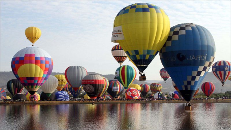 En fotos: el cielo de México se llena de colores - BBC News Mundo