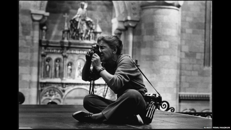 Eve Arnold, la fotógrafa que inmortalizó el siglo XX - BBC News Mundo
