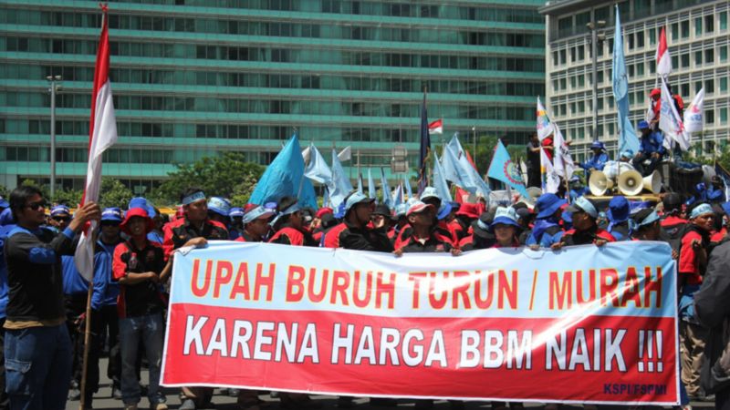Demo buruh di Jakarta menentang kenaikan BBM - BBC News Indonesia