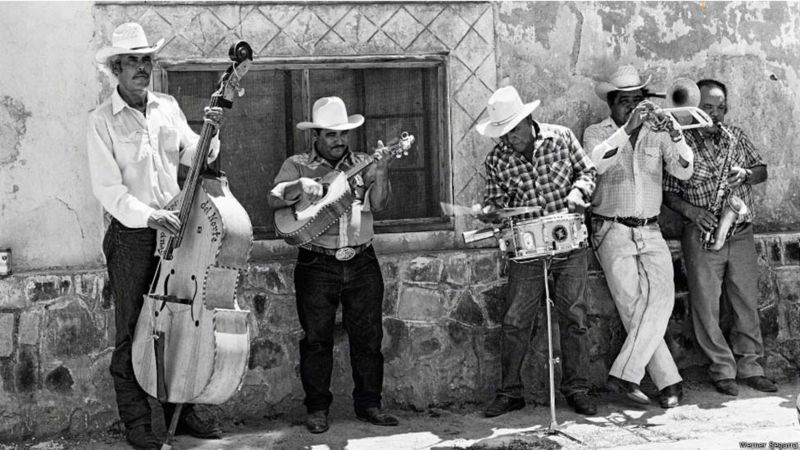 En fotos: la vida de los vaqueros mexicanos de la Cruz del Diablo - BBC ...