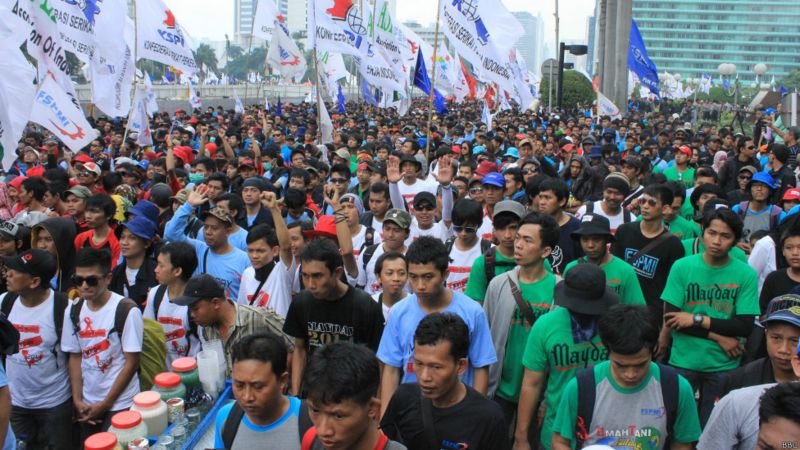 Hari Buruh: 10 tuntutan buruh - BBC News Indonesia
