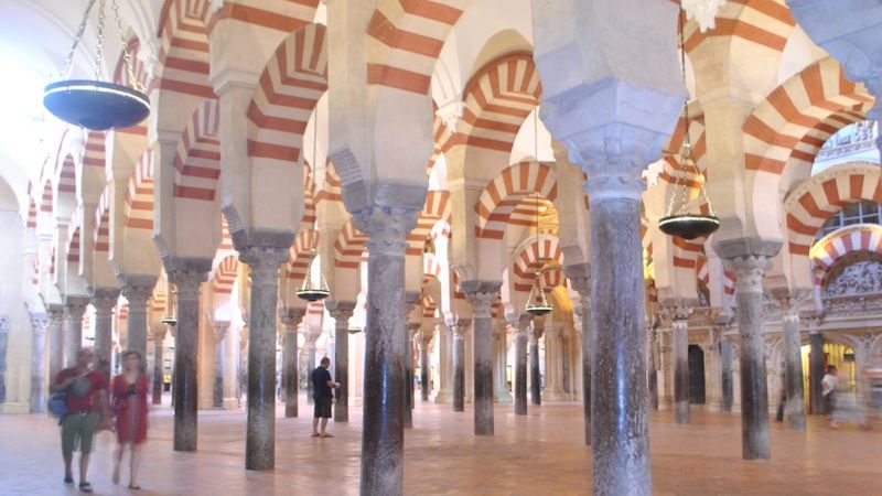 Arsitektur Islam, peninggalan kekhalifahan di Spanyol - BBC News Indonesia