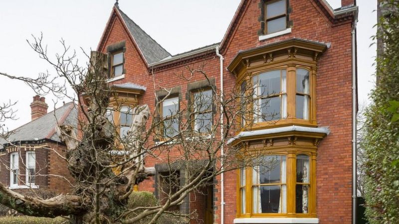 National Trust to reopen Worksop home unchanged since the 1920s - BBC News
