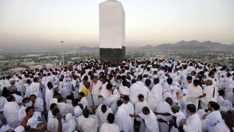 Saudi Arabia hopes for religious tourism boost - BBC News
