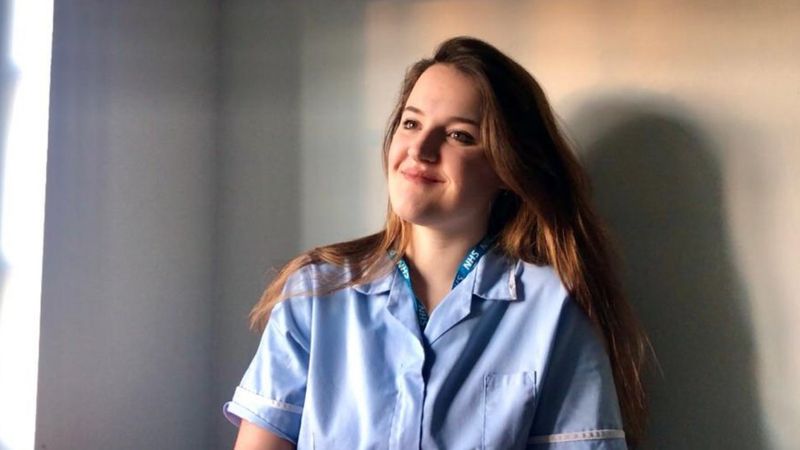 NHS staff: 'We're doing the absolute best we can' - BBC News