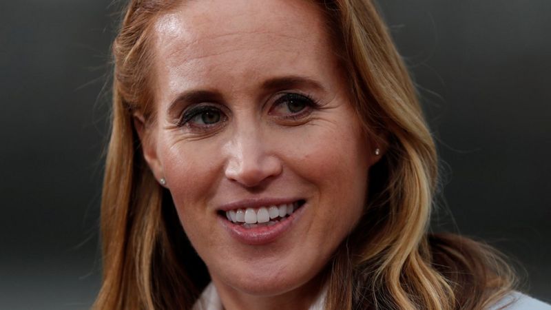 Olympic rower Helen Glover gives birth to twins - BBC News