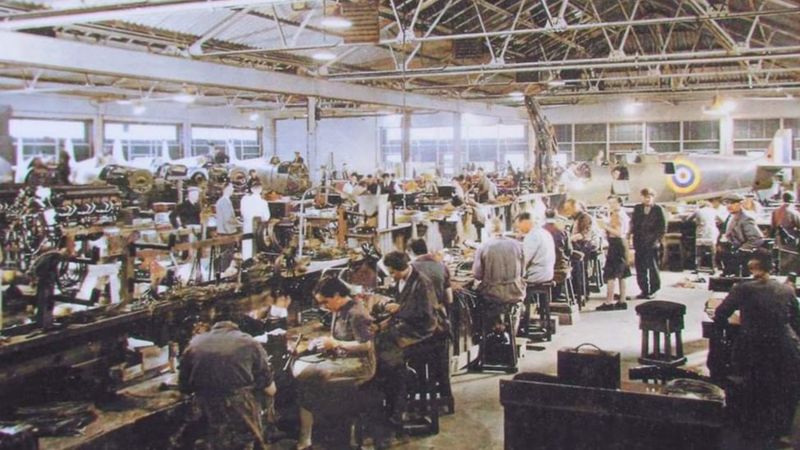 Spitfire AA810: 'Final push' appeal in peat bog plane's rebuild - BBC News