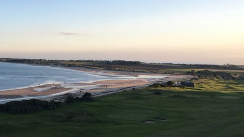 Alnmouth golf course looking for solutions to coastal erosion - BBC News