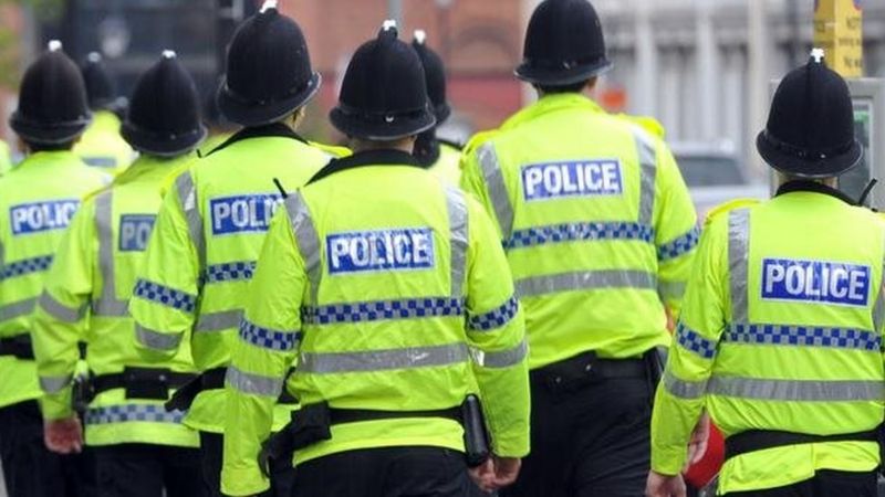 Why are the numbers of community sentences falling? - BBC News