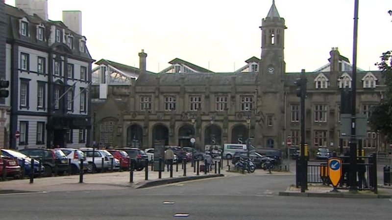 Carlisle railway station revamp takes step forward - BBC News