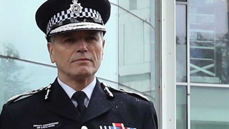 Met Police: Job advert for new commissioner published - BBC News