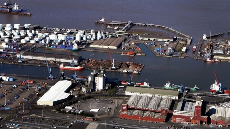 Port of Immingham: New £100m freight terminal planned - BBC News