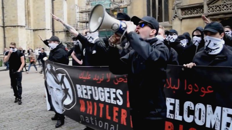 Far-right 'moving increasingly online' - BBC News