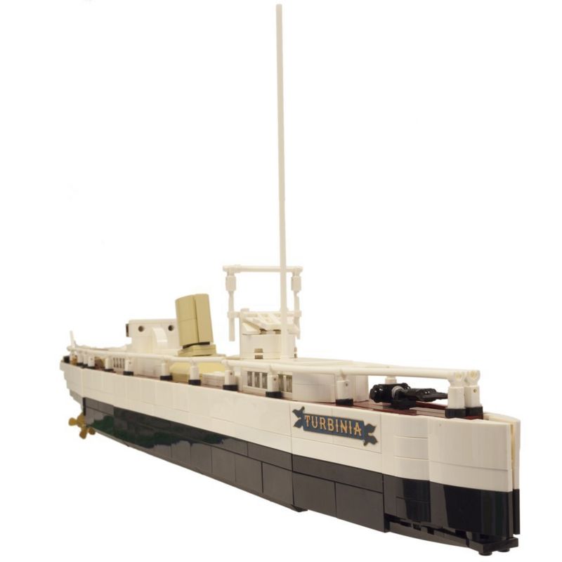 Lego exhibition builds on success of Northern pioneers - BBC News