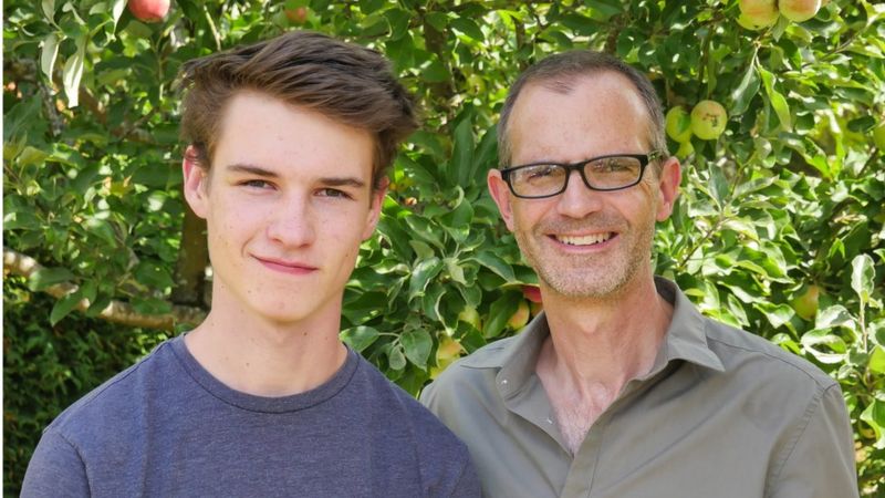 'I saved my teenage son's life with a defibrillator' - BBC News