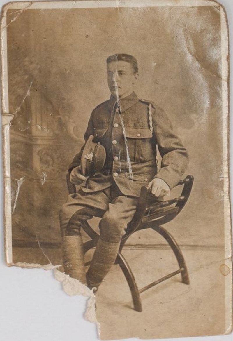 The World War One soldiers who came back from the dead - BBC News