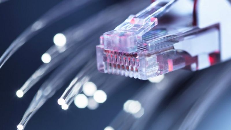East of England broadband boost for 1 million planned - BBC News