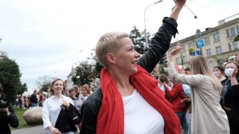 Belarus protests: Opposition leader 'tore up passport' to avoid ...