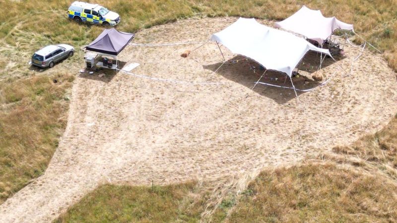 Charlie Cosser: Father of fatally stabbed teen speaks of trauma - BBC News