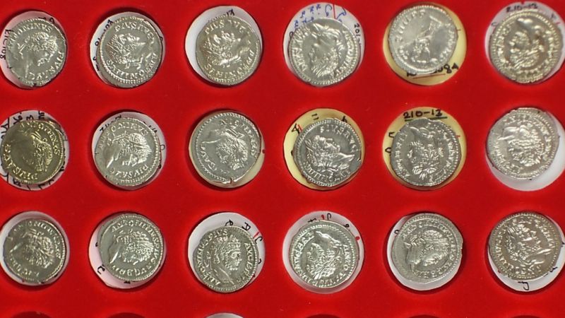 Large Roman coin collection to go on sale - BBC News