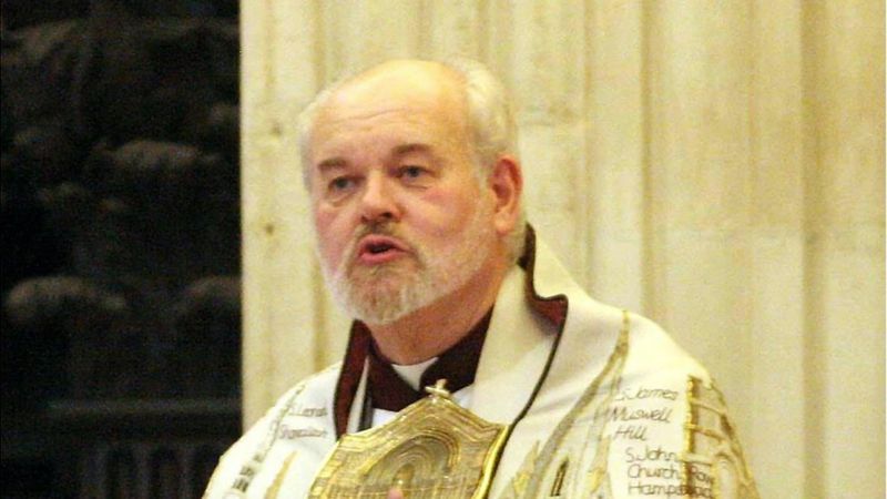 First female Bishop of London appointed - BBC News