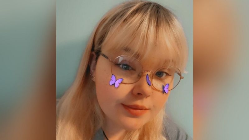 Buckinghamshire teen sends 1,000 care packages to those in need - BBC News