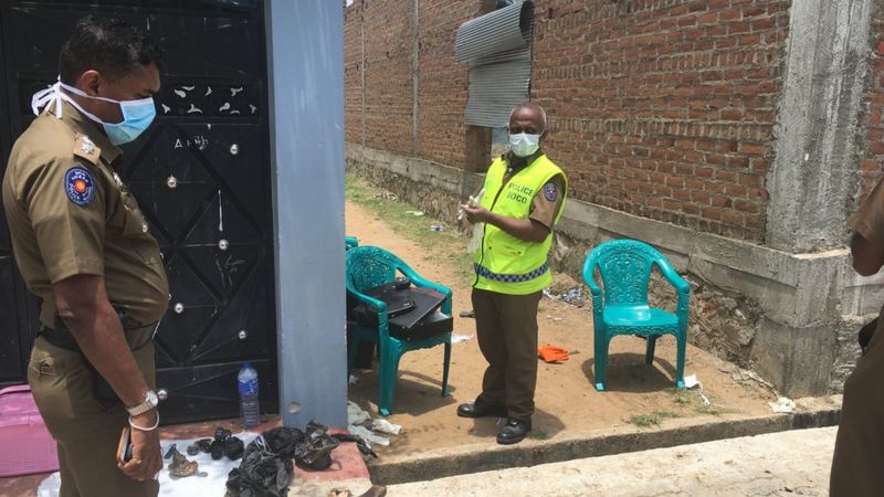 Sri Lanka attacks: Suspect Zahran Hashim's relatives die in raid - BBC News