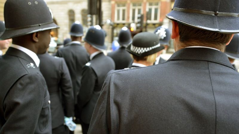 TalkTalk cyber-attack: Website hit by 'significant' breach - BBC News